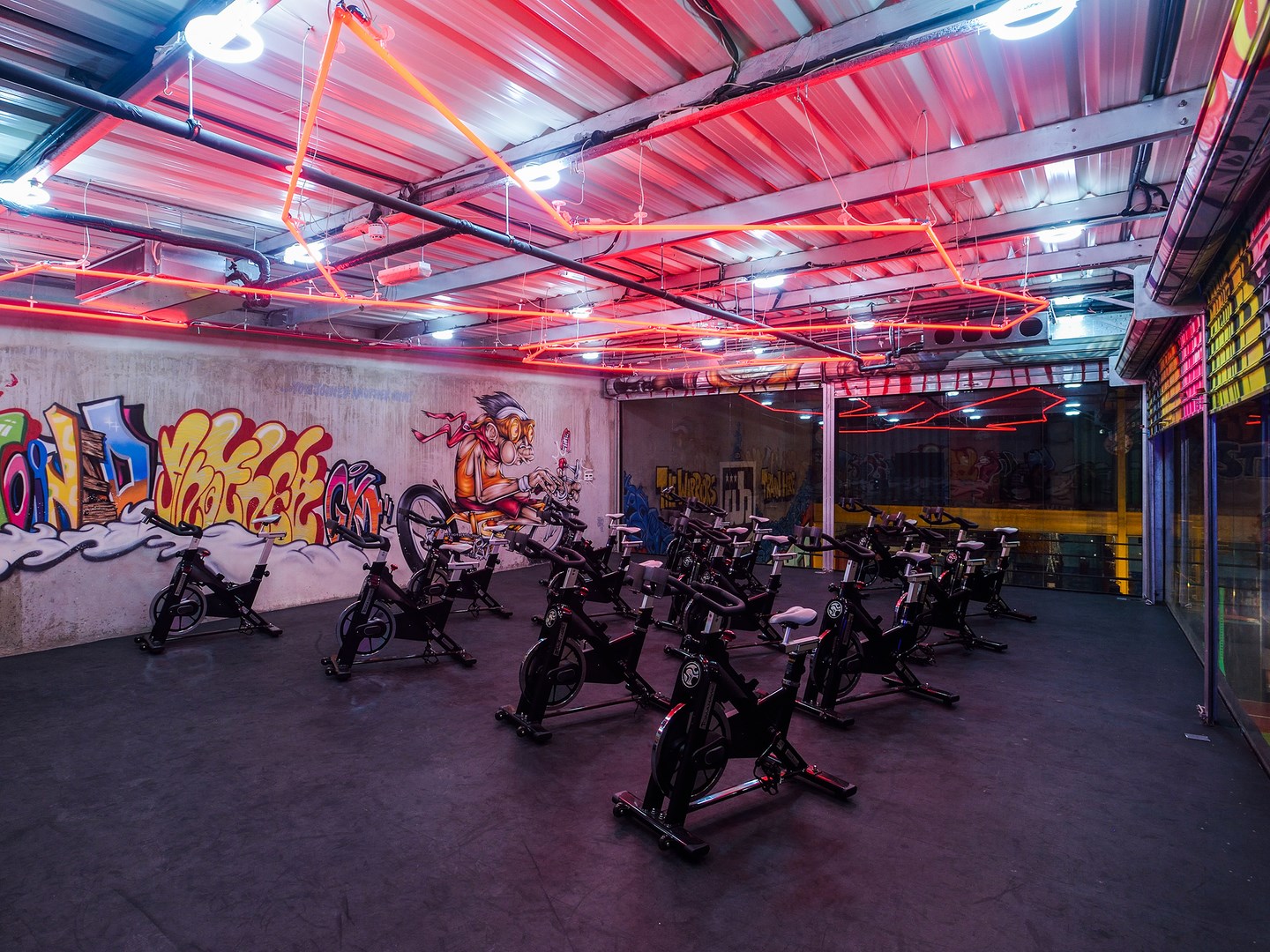 The Warehouse Gym – UMAYA Lighting Design