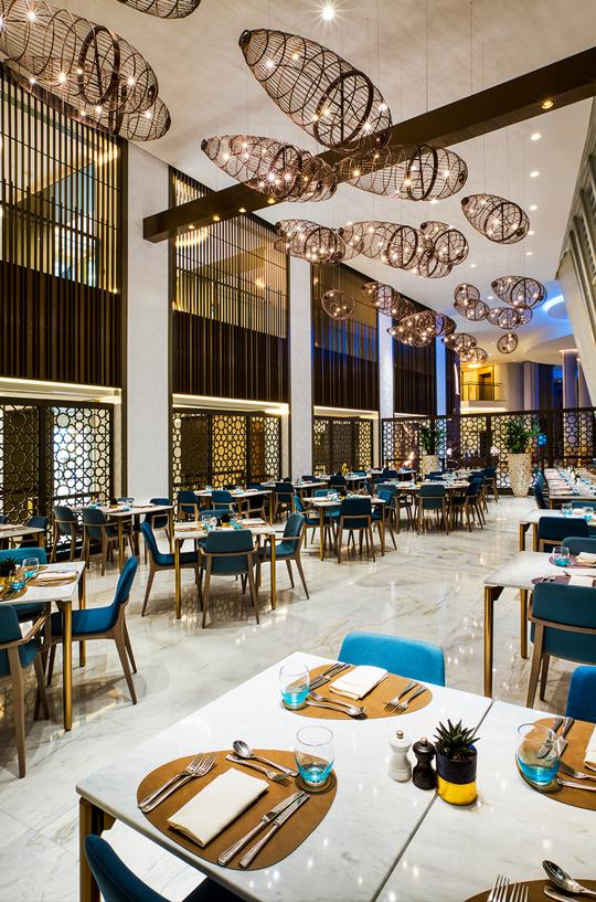 Jumeirah Beach Hotel – UMAYA Lighting Design